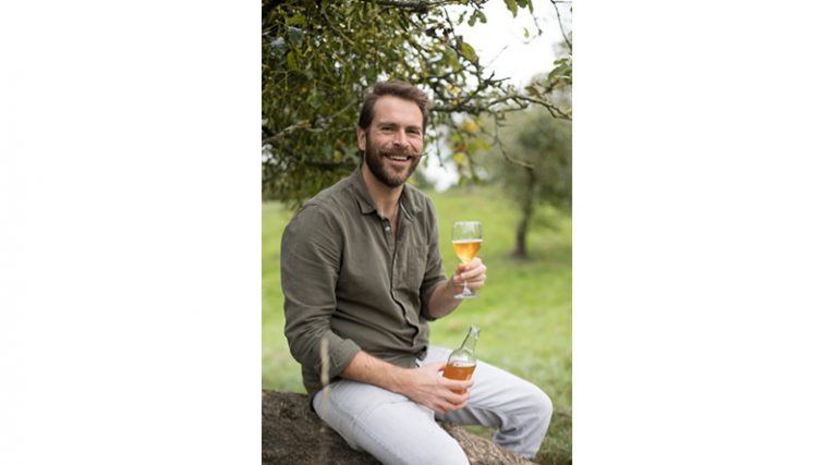 Ciderologist Gabe Cook Leads A Cider Tasting In CAMRA’s Virtual Pub