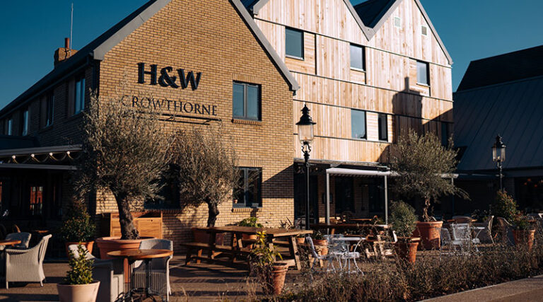 Hall & Woodhouse Opens £5million Purpose-Built Restaurant in Crowthorne